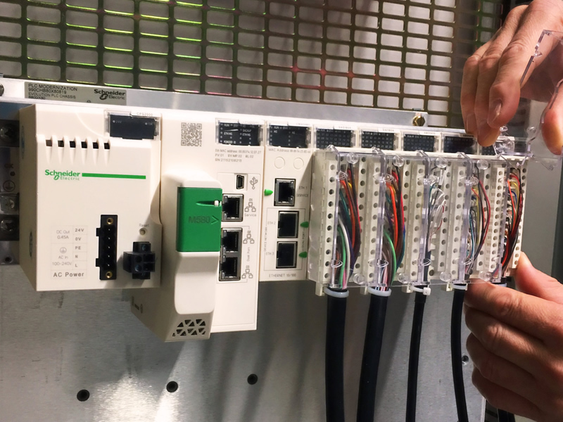 Cómo programar un PLC Schneider: Guía paso a paso - HKXYTECH